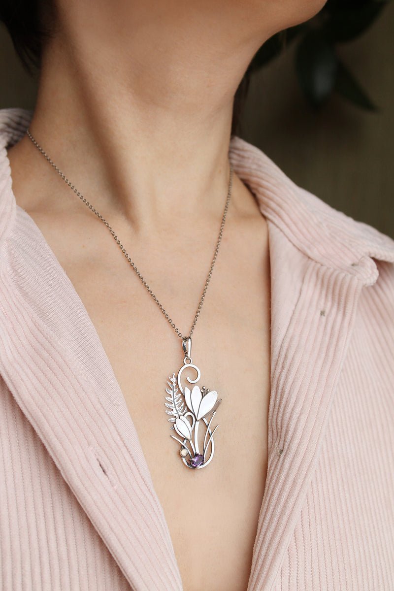 Crocus flower pendant Handmade silver jewelry – Ursula Jewelry